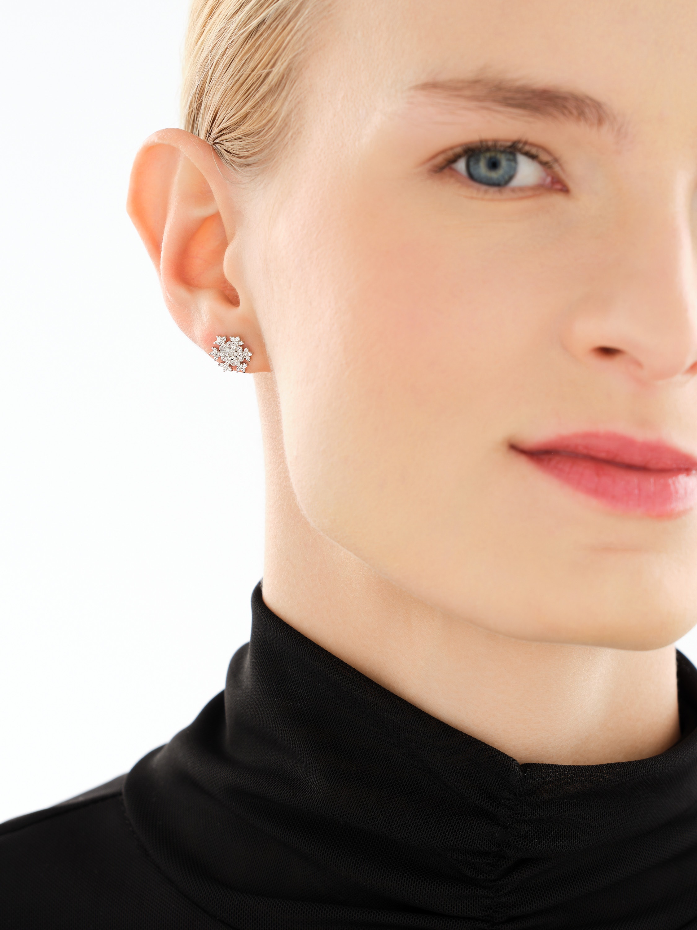 Kolczyki srebrne z cyrkoniami - śnieżynki - Nr wzoru AP543-0933 / Apart